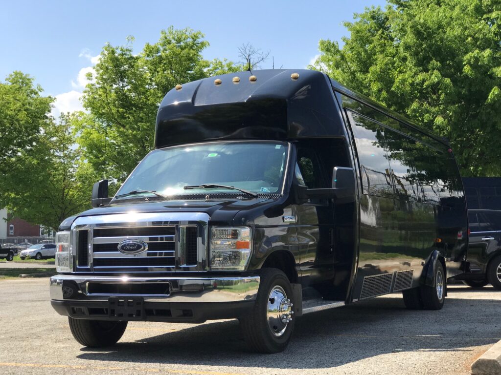 Blackhorse VIP Limousine Rental – Luxury Sedans & SUVs, Limos, Party ...